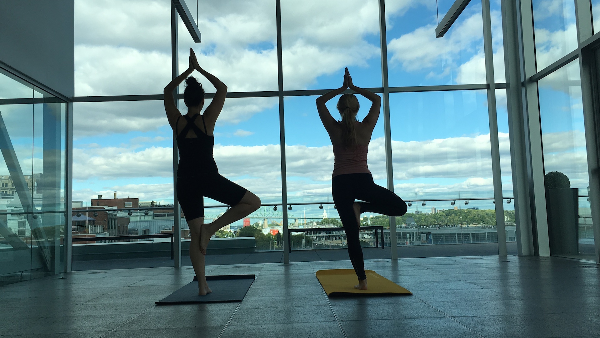 Lunchtime Yoga, with DJ - POINTE-À-CALLIÈRE