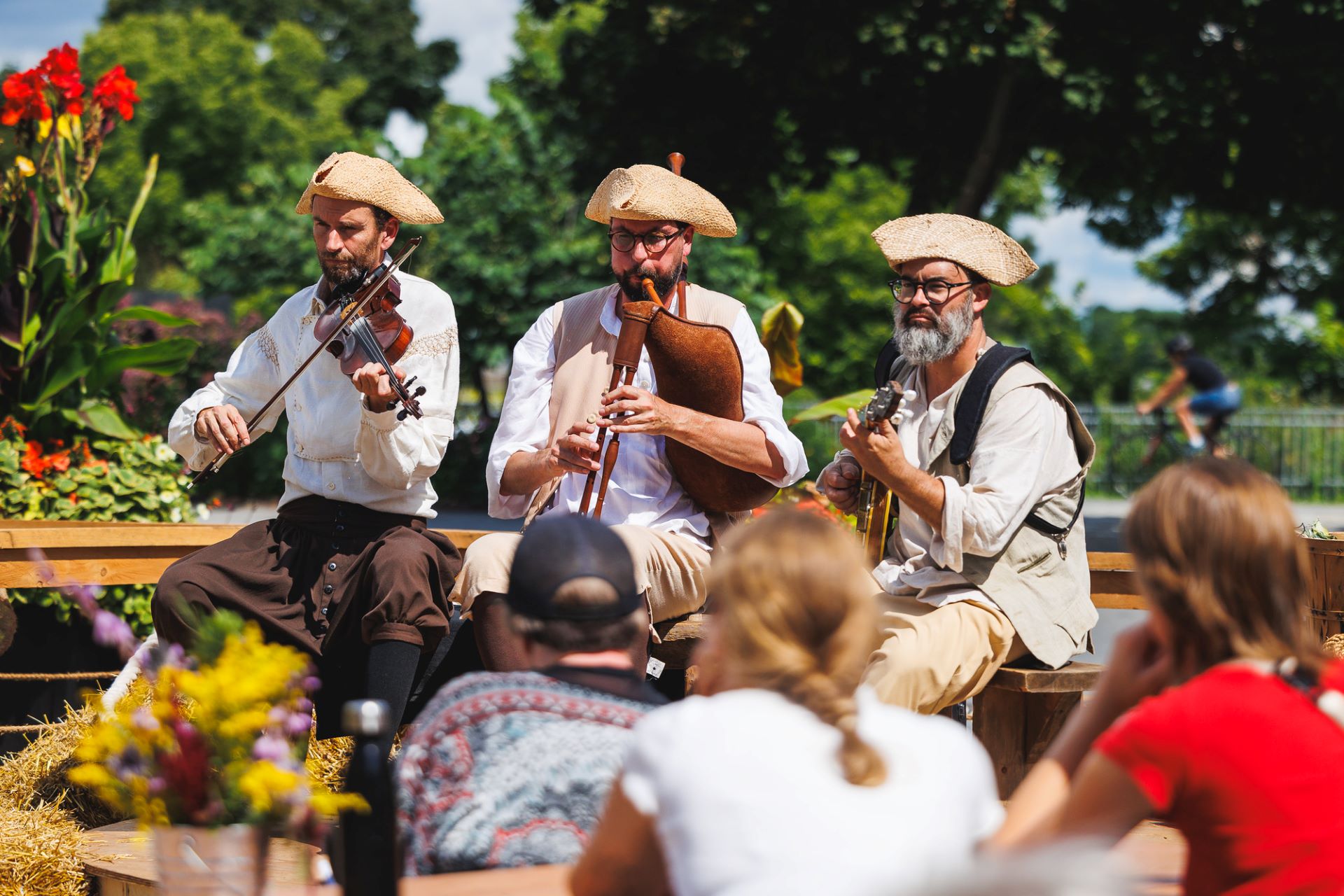 Marché public dans l’ambiance du 18e siècle - POINTE-À-CALLIÈRE