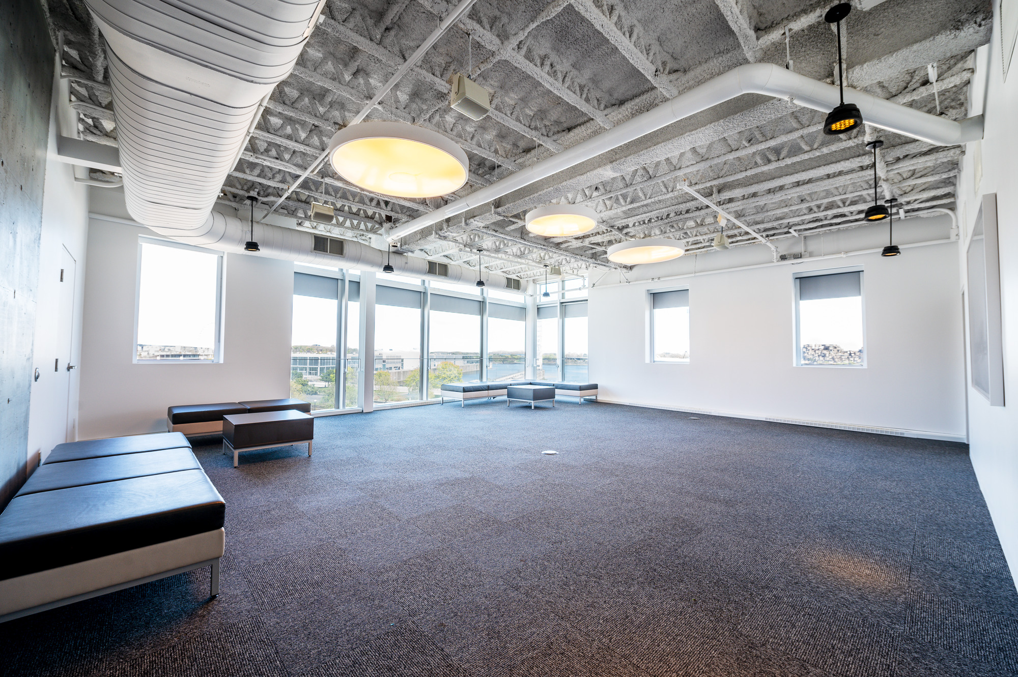 Azure Room - POINTE-À-CALLIÈRE